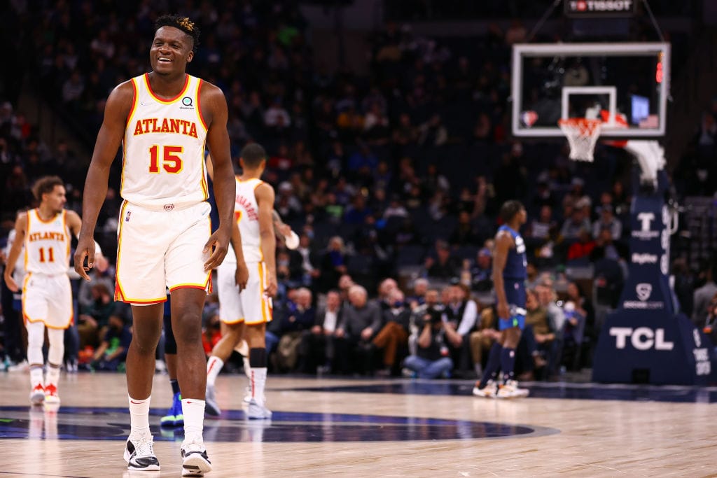 Clint Capela suffers an injury to his right knee