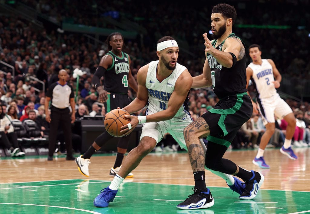 Boston continues crushing rivals in the Garden